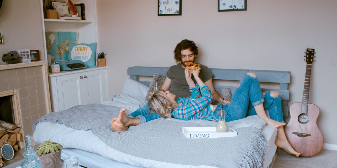 Careful Cuddles: ways to Convey Your Cuddle Limits with a Date - Food ...